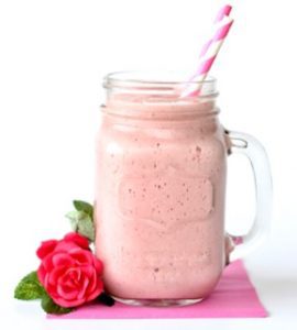 Easy Peach Milkshake Recipe (5 Ingredients!)